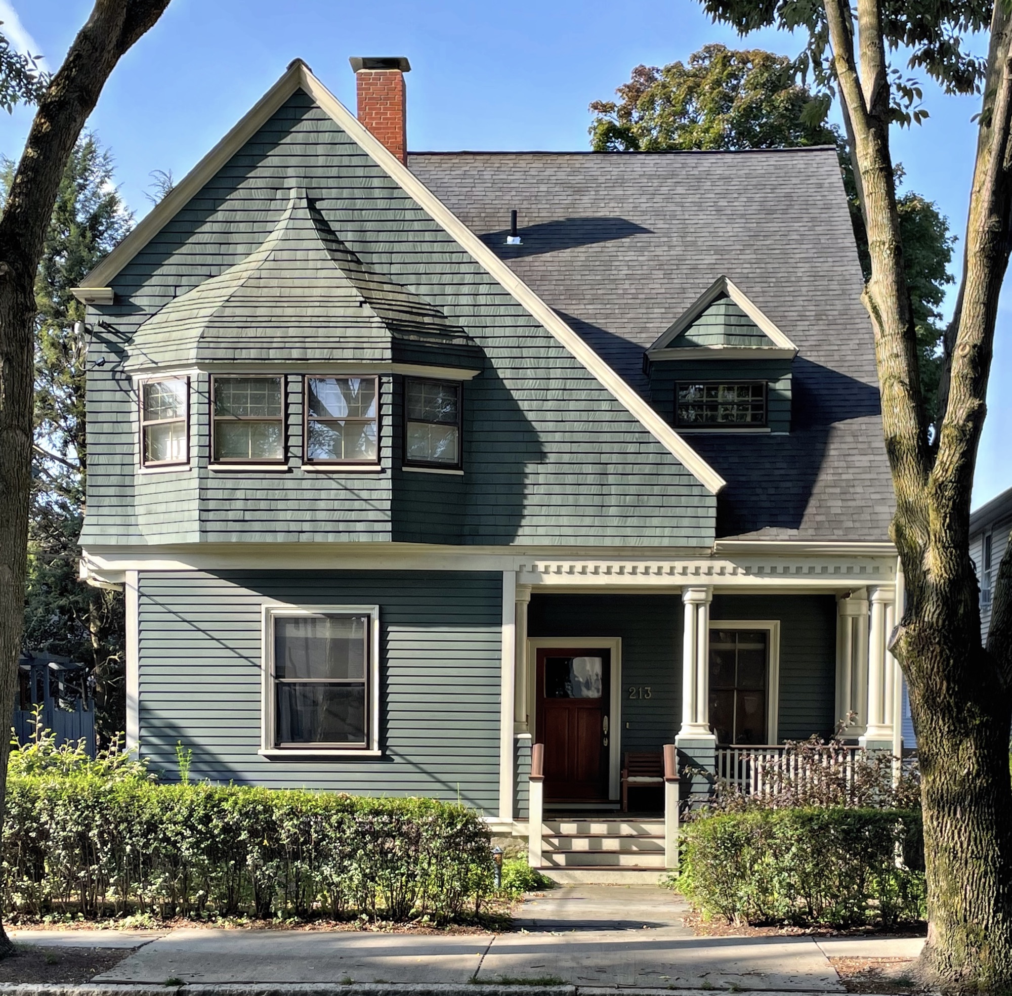 Frederick & Arabella Holden House // 1893 – Buildings of New England
