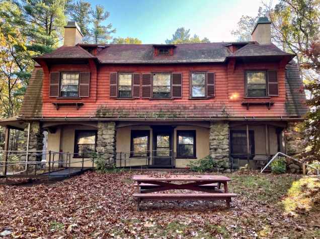 Kennard Park – Buildings of New England