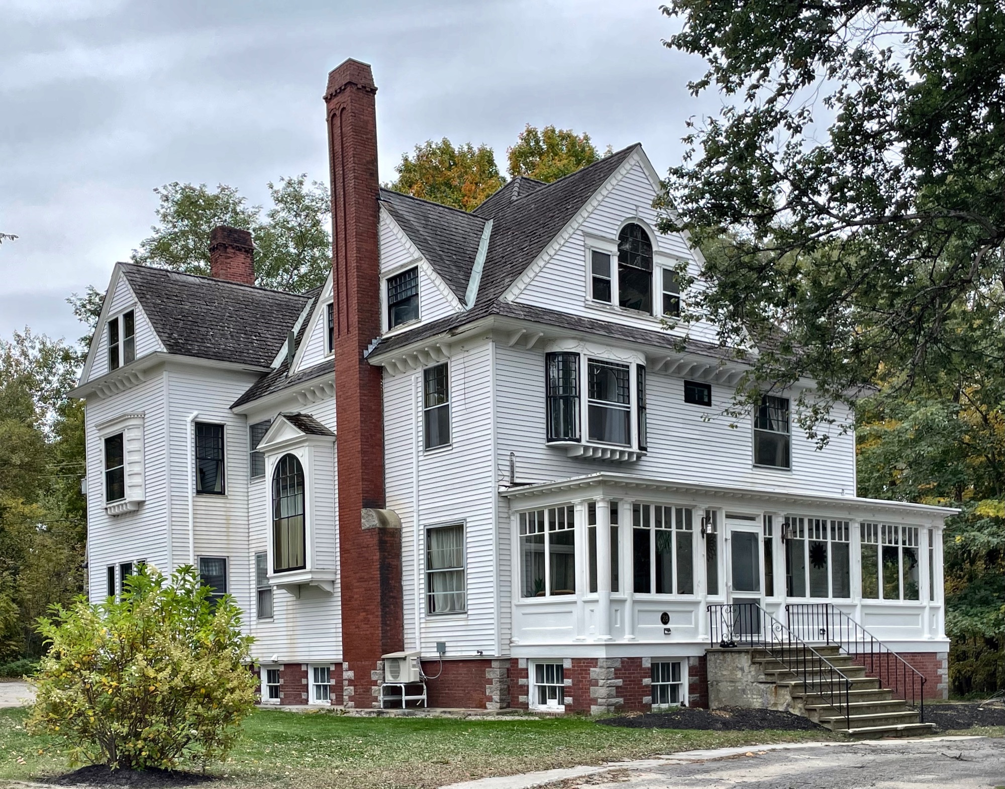 Hiram Ricker House // 1893 – Buildings of New England