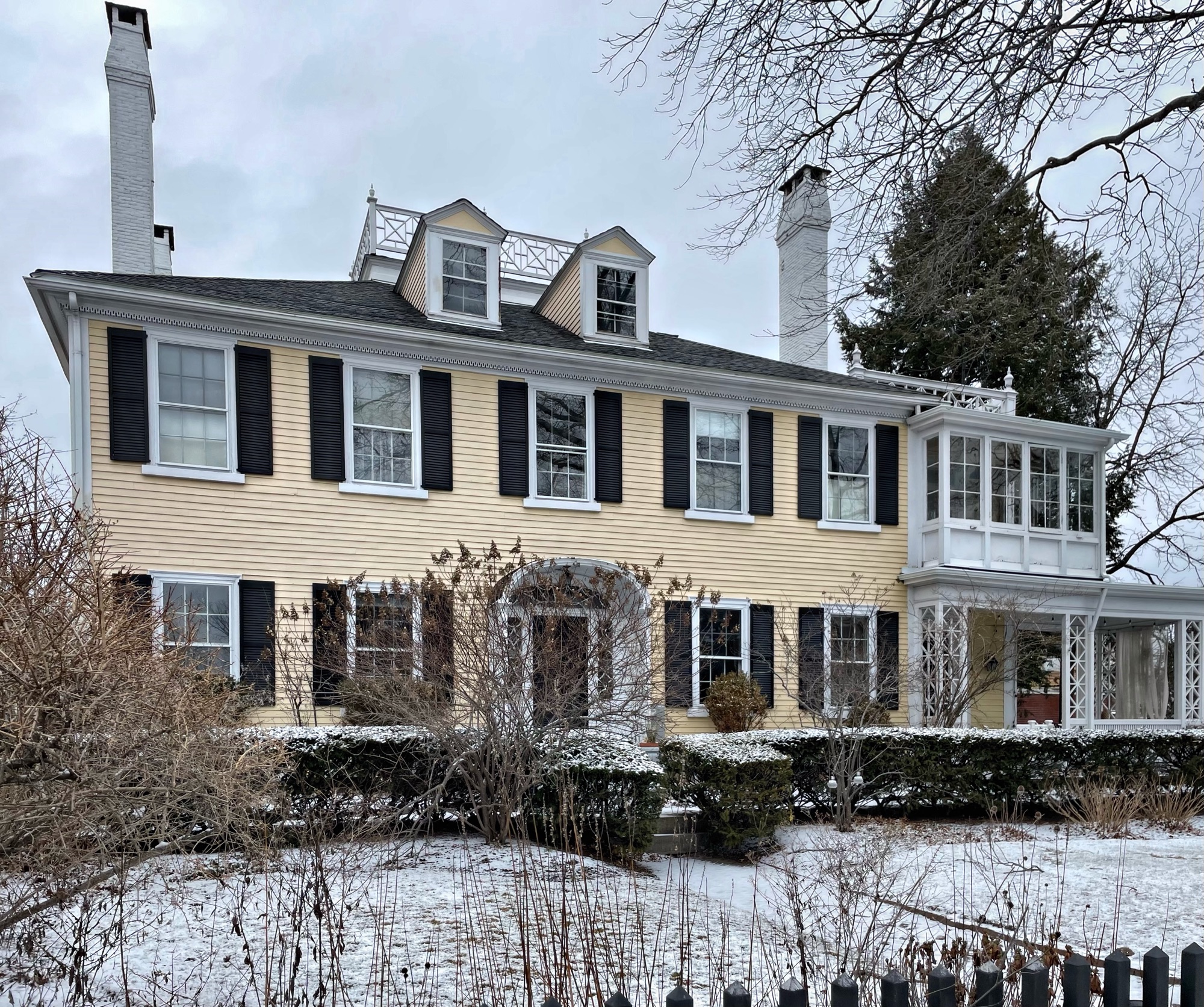 Rose Farm – Ebenezer Knight Dexter House // 1800 – Buildings of New England