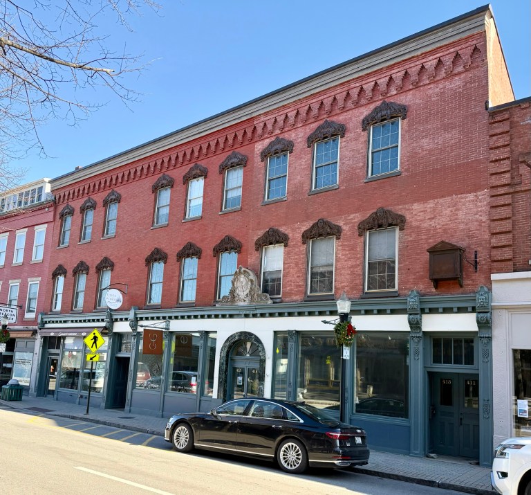 Italianate – Buildings of New England