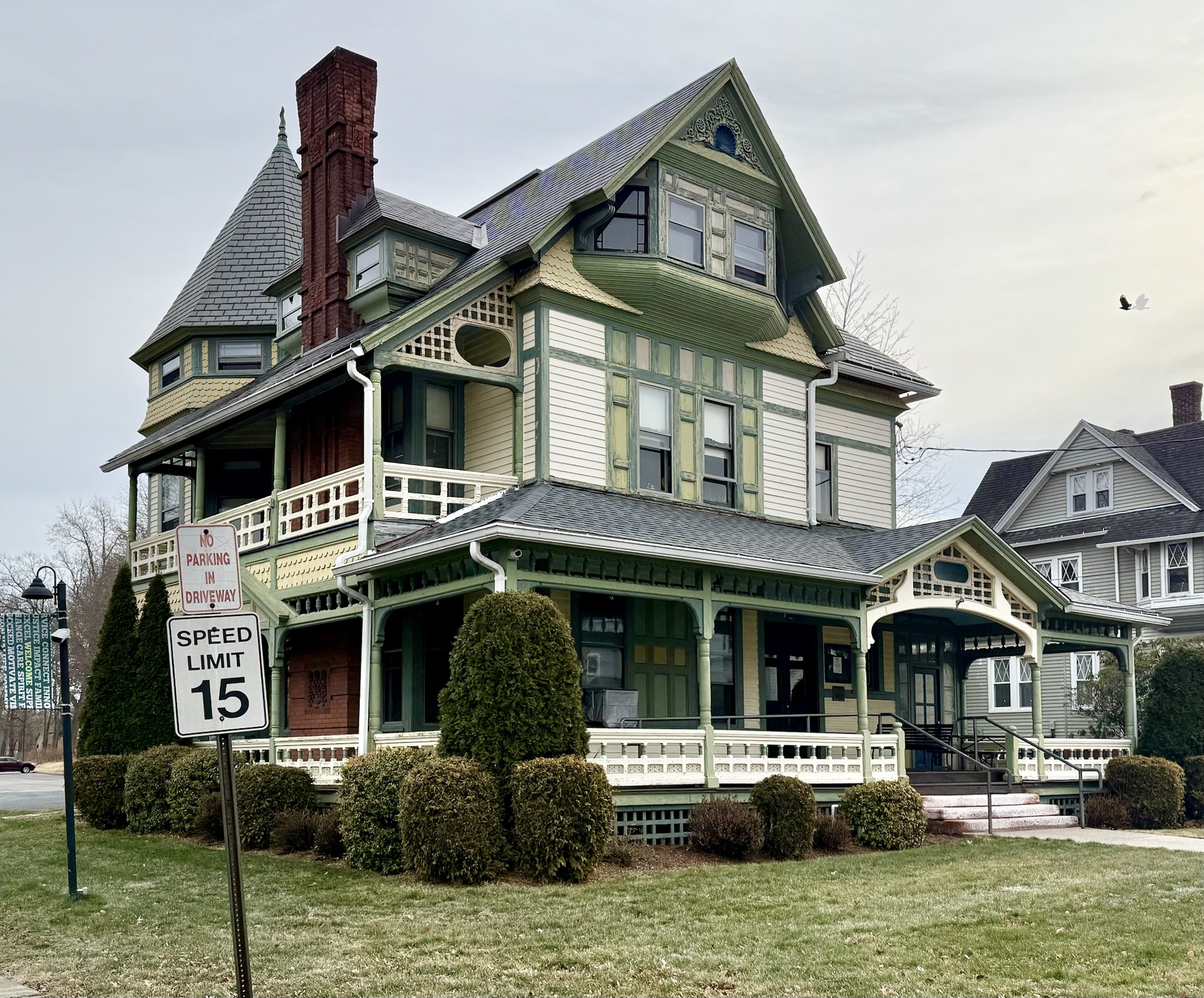 Justin and Sarah Spaulding House // 1886 – Buildings of New England