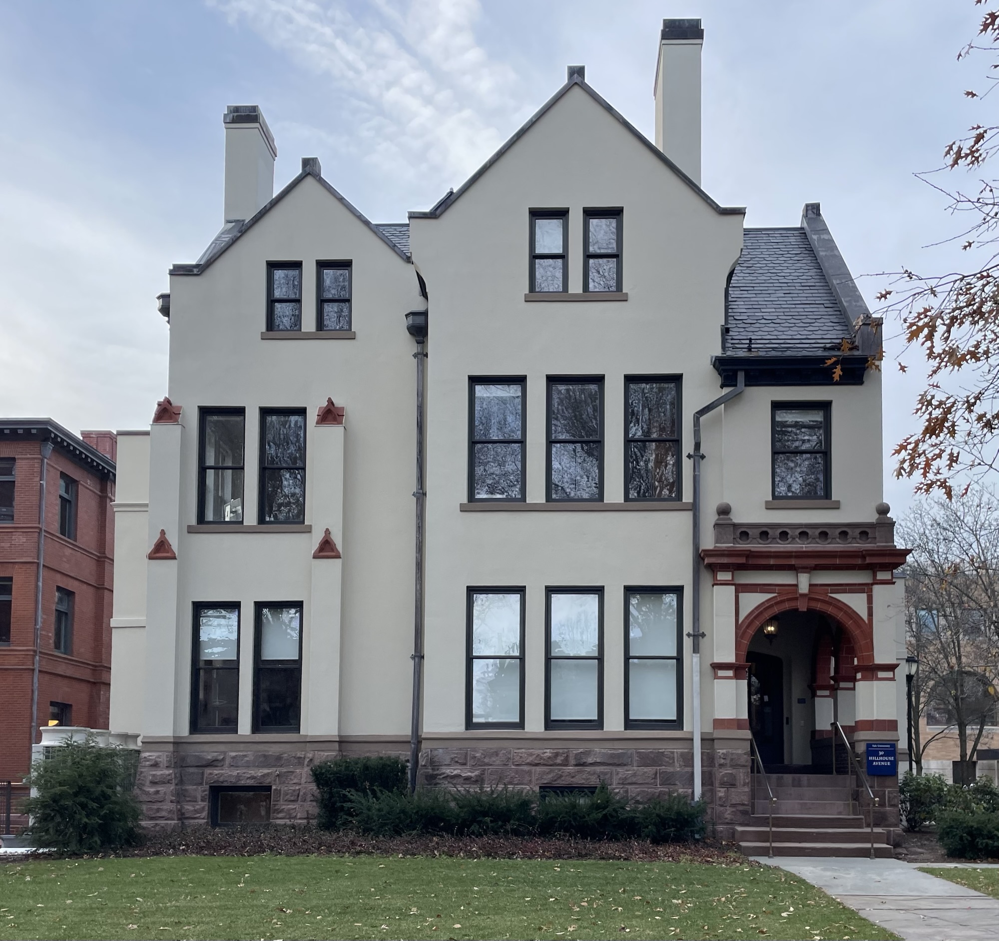 Queen Anne – Buildings of New England