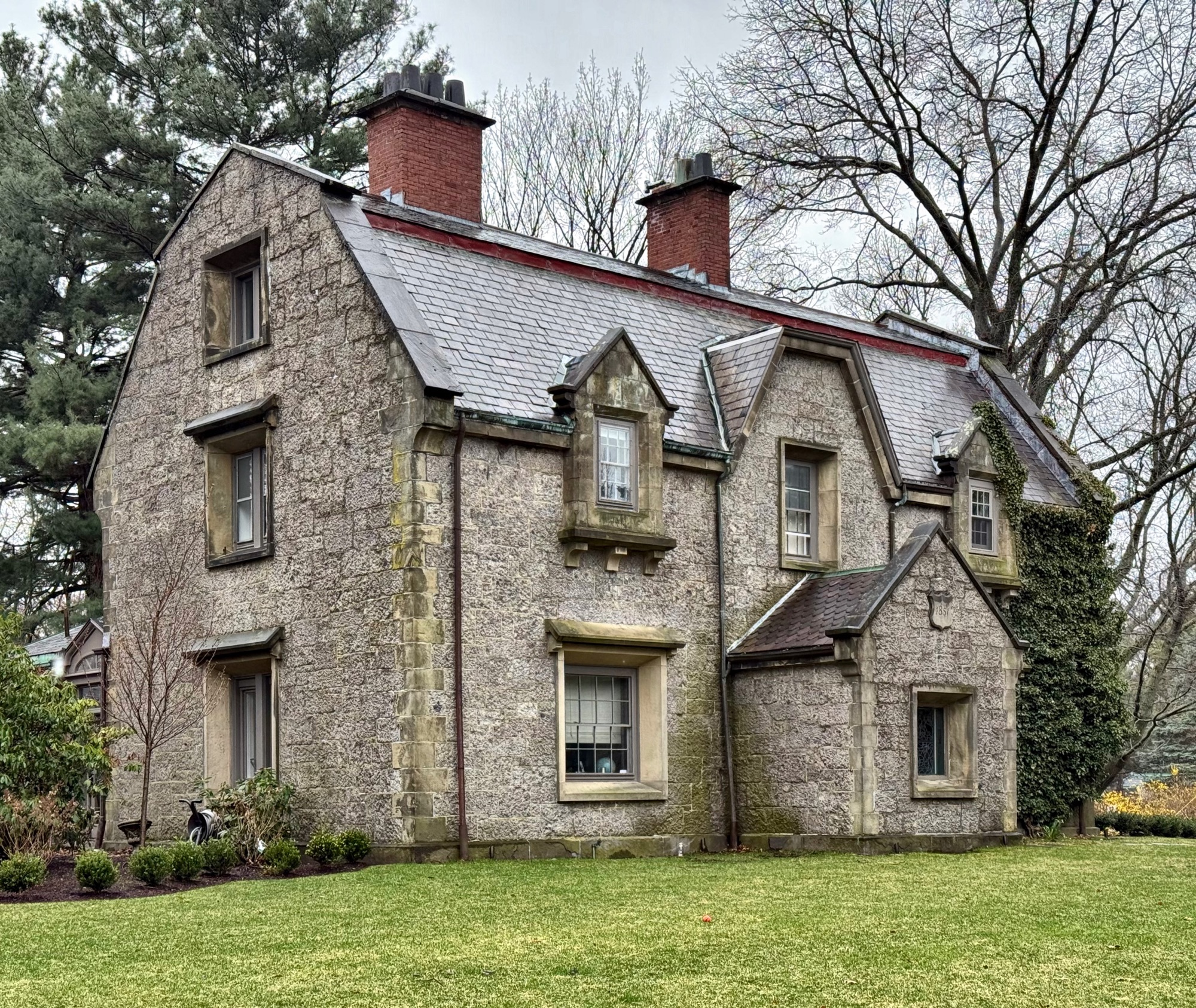 Gothic Revival – Buildings of New England