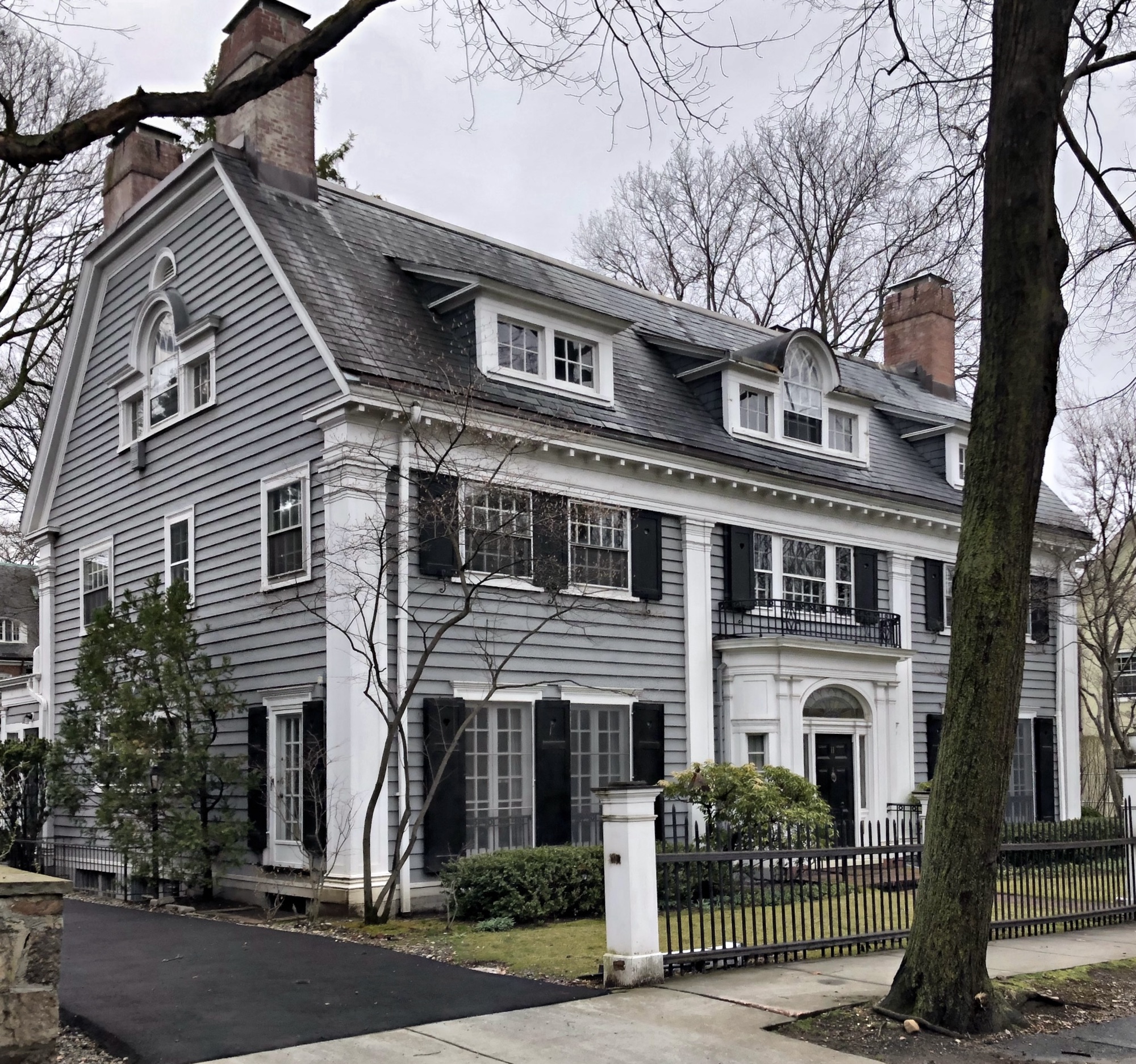 Rowe House // 1911 – Buildings of New England