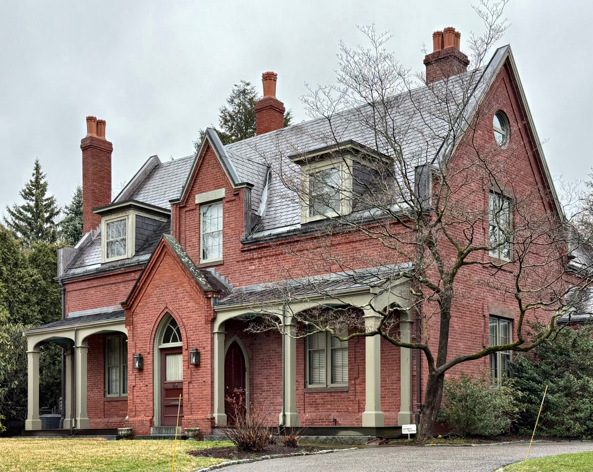 Charles Mason Cottage // 1853 – Buildings of New England
