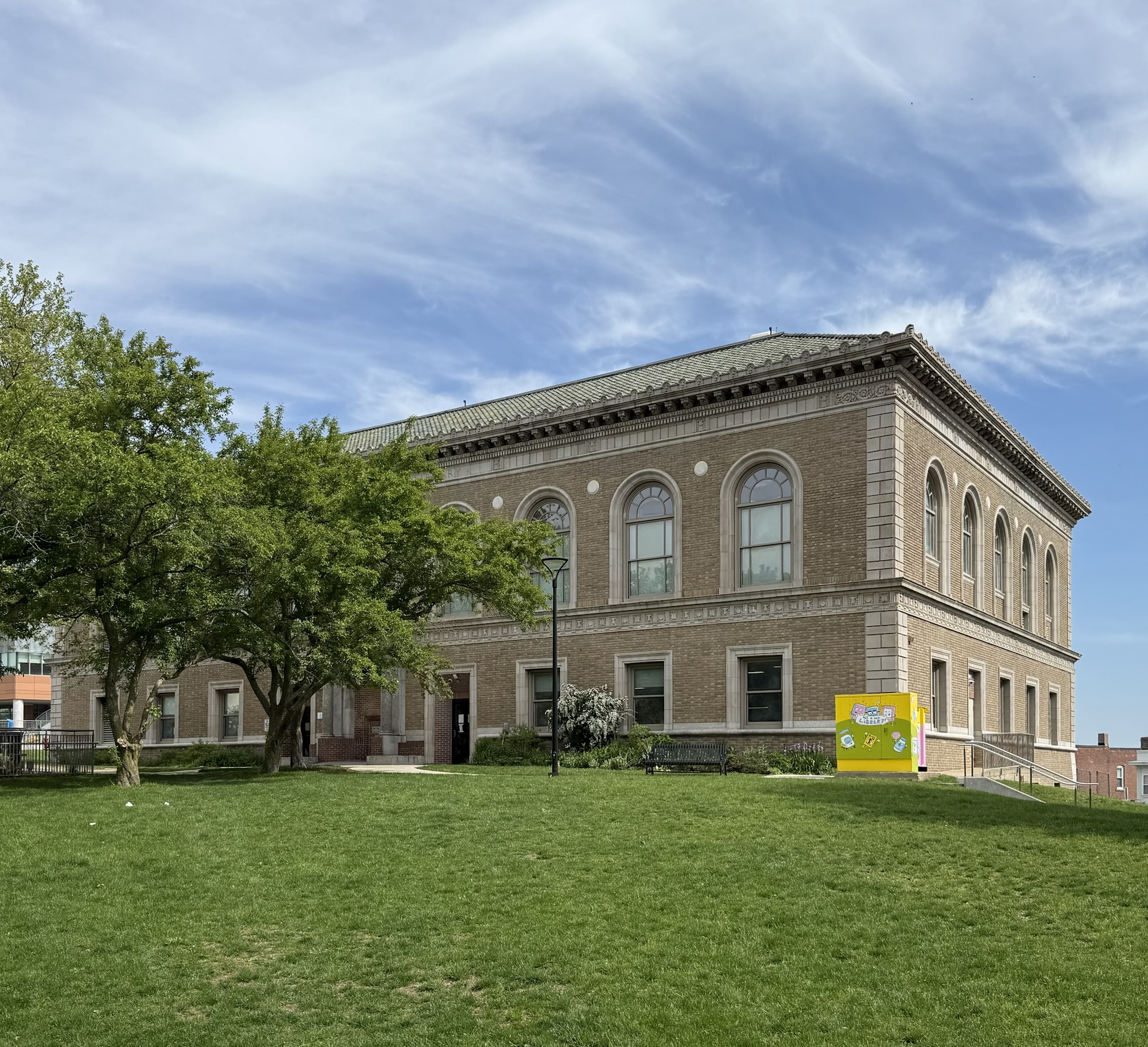 Somerville Central Library // 1914 – Buildings of New England