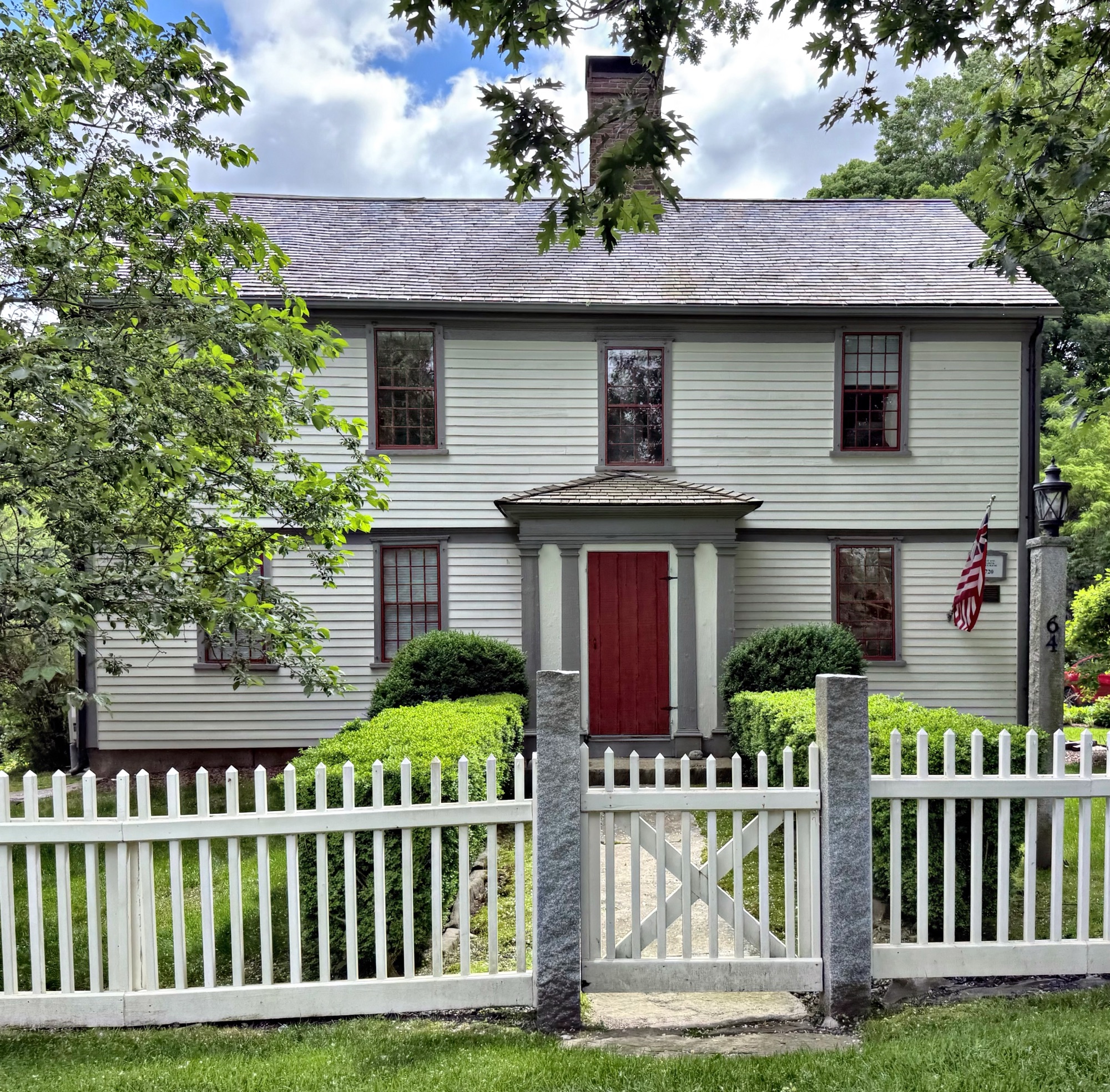 Warren Homestead // 1727 – Buildings of New England