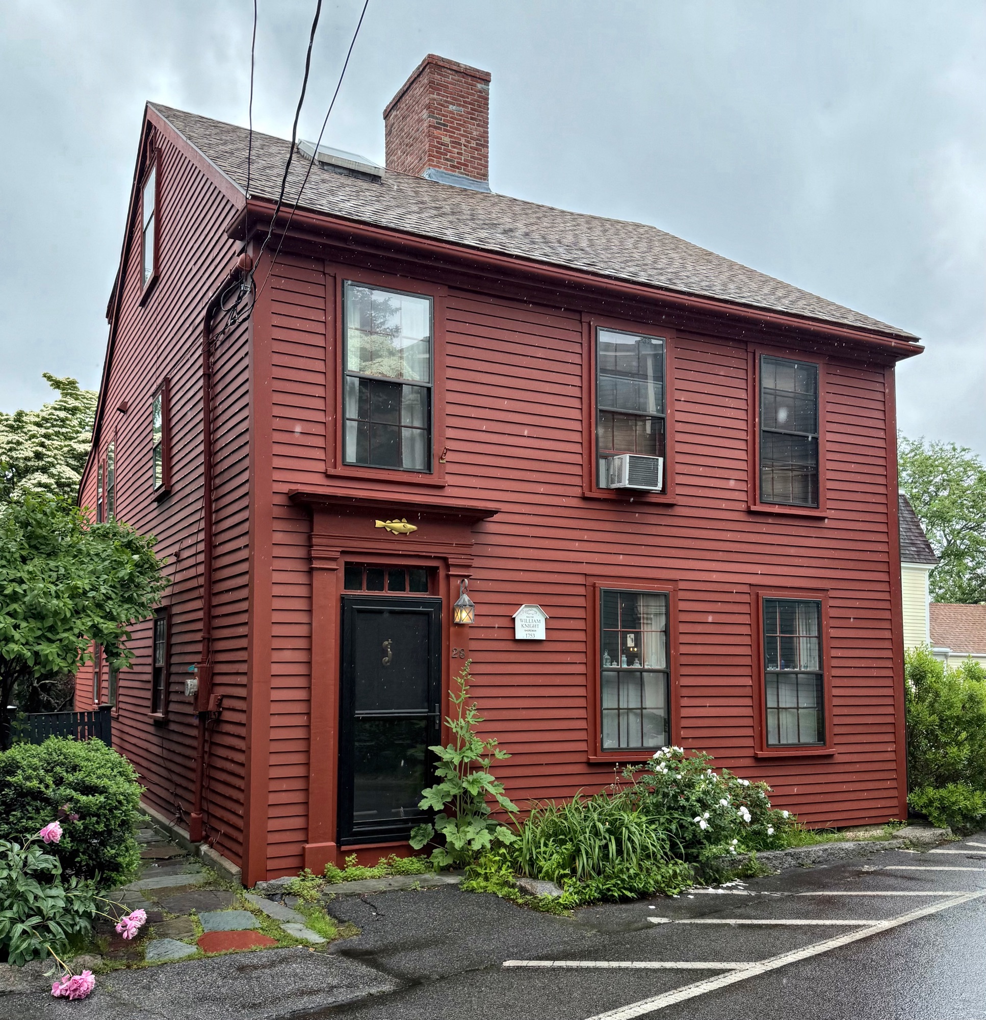 Knight-Tutt House // c.1750 – Buildings of New England