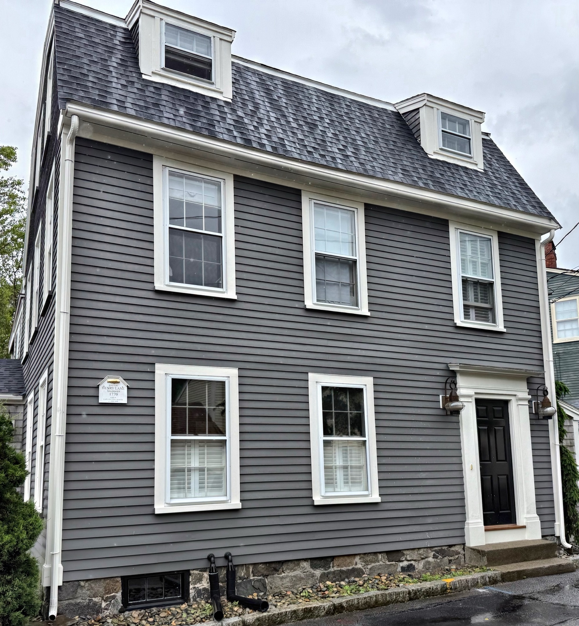 Captain Knott V. Martin – Buildings of New England