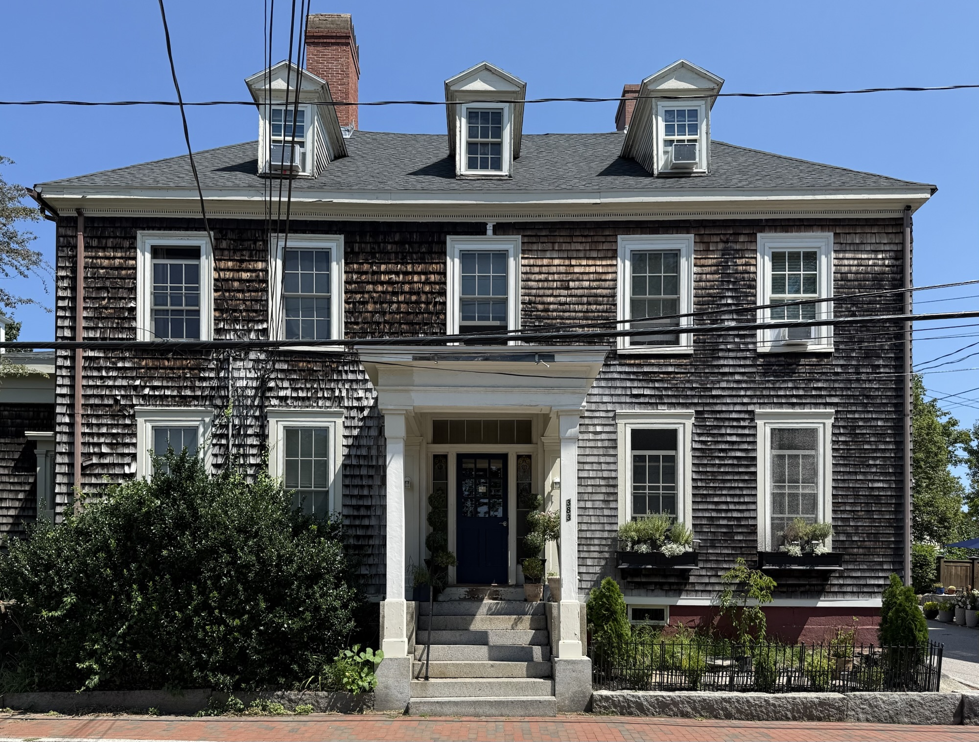Capt. Charles Blunt House // c.1795 – Buildings of New England