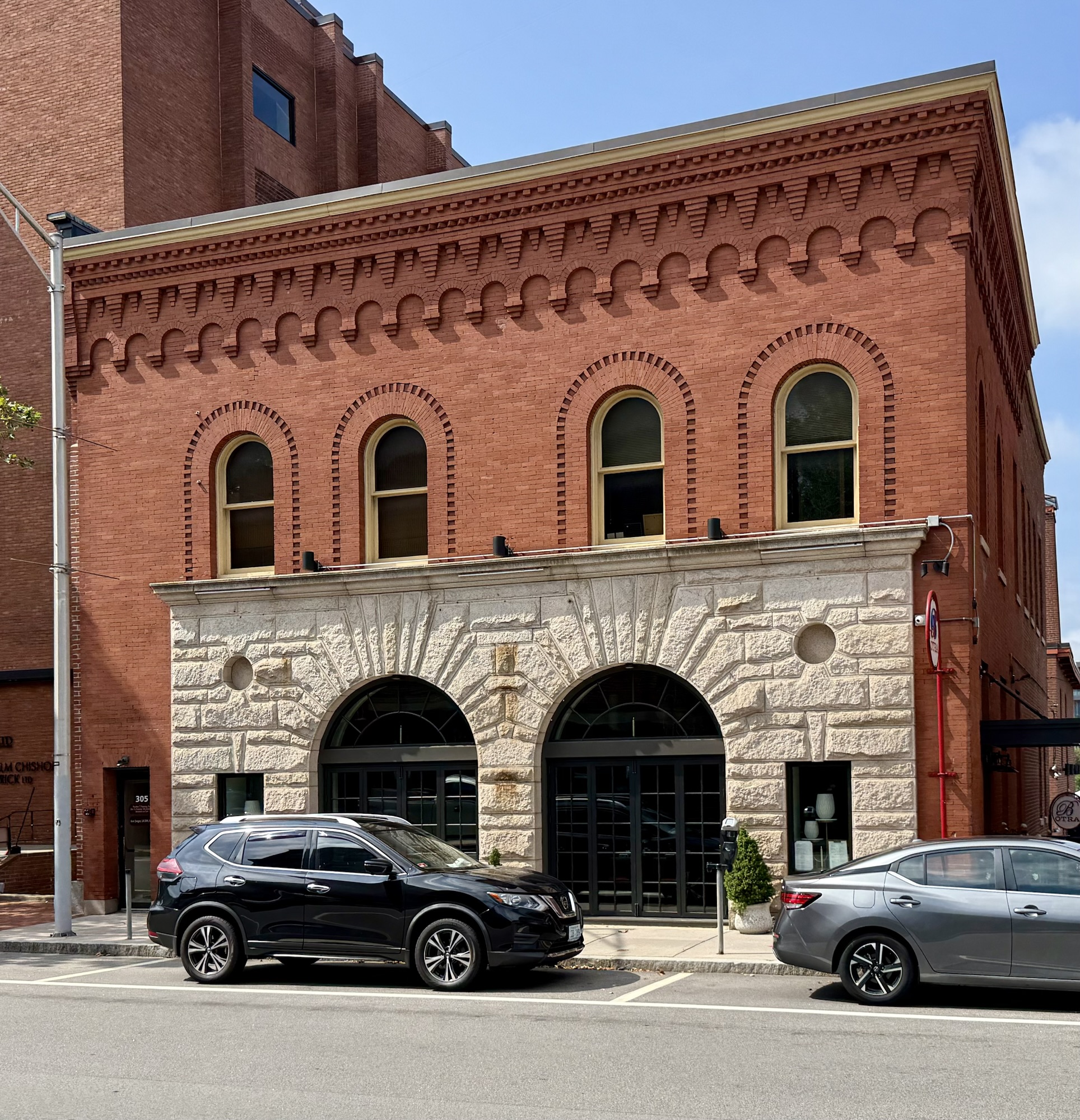 Richardsonian Romanesque – Buildings of New England