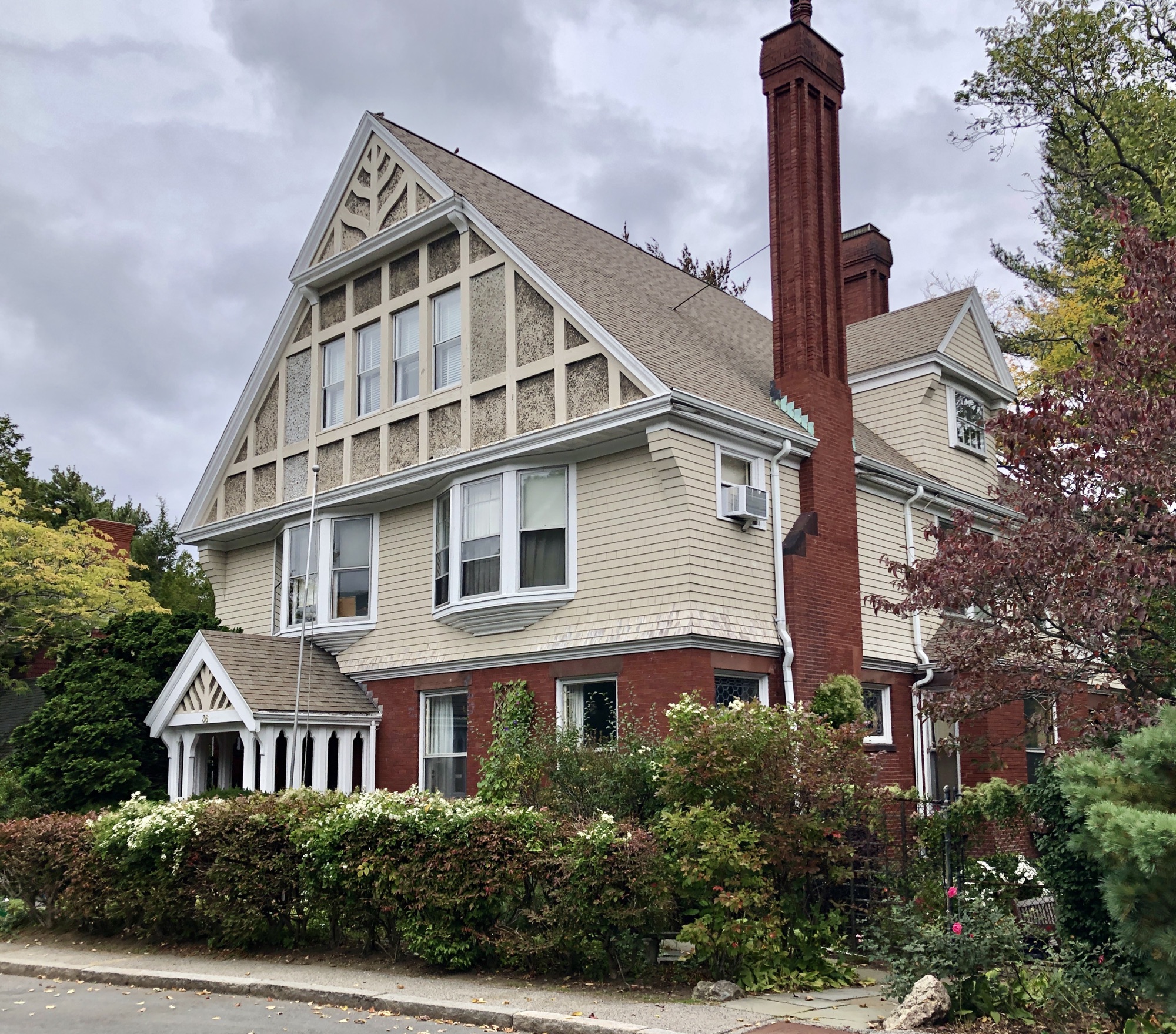 Charles Torrey House // 1889 – Buildings of New England