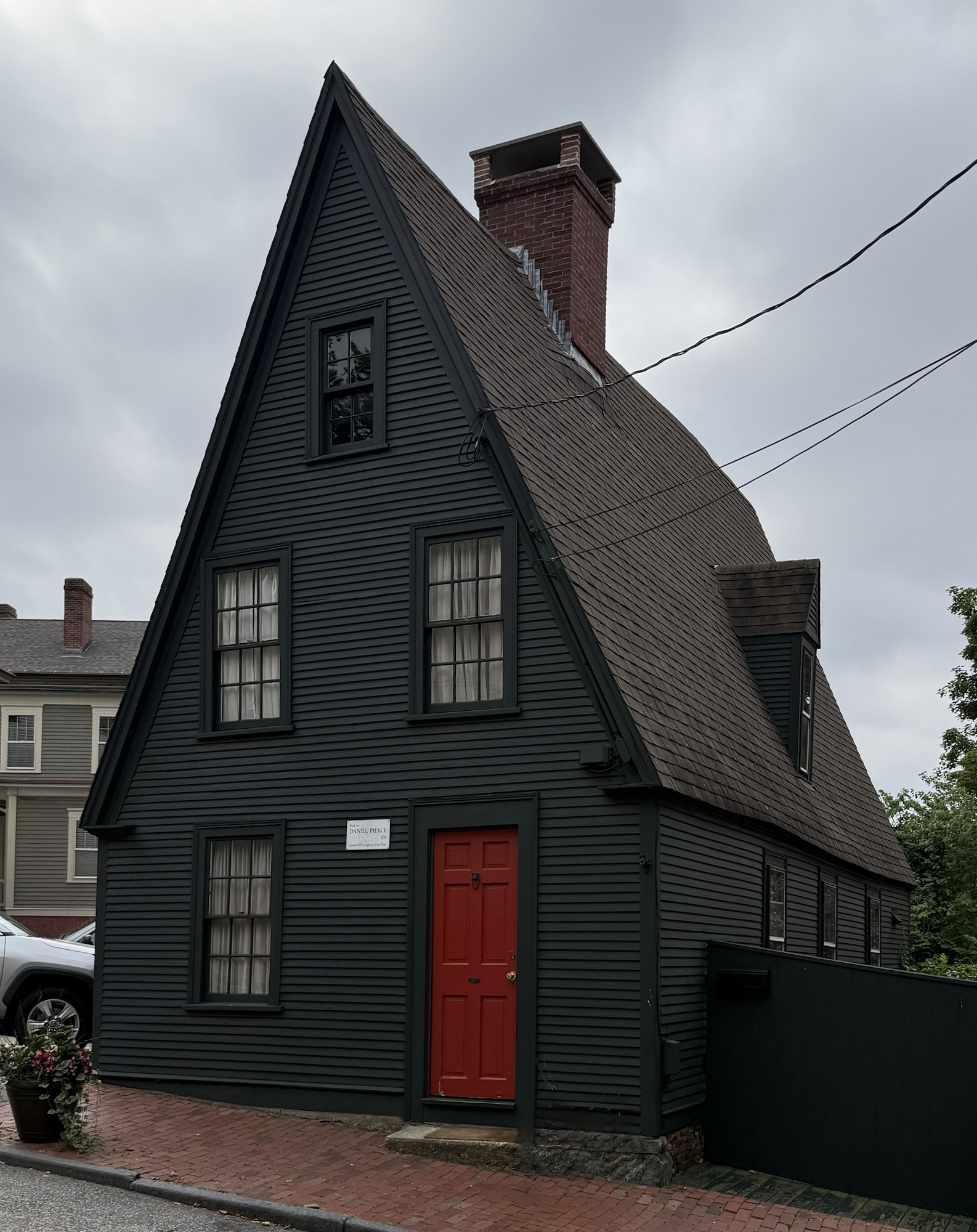 Lightning Splitter House – Buildings of New England