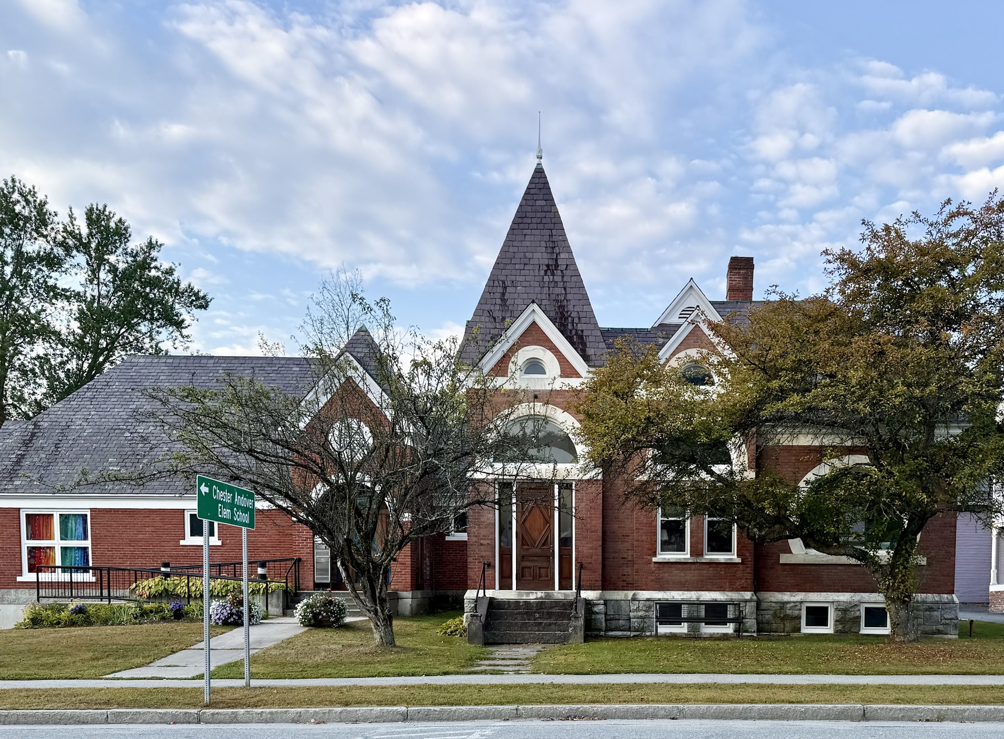 Whiting Library // 1891 – Buildings of New England