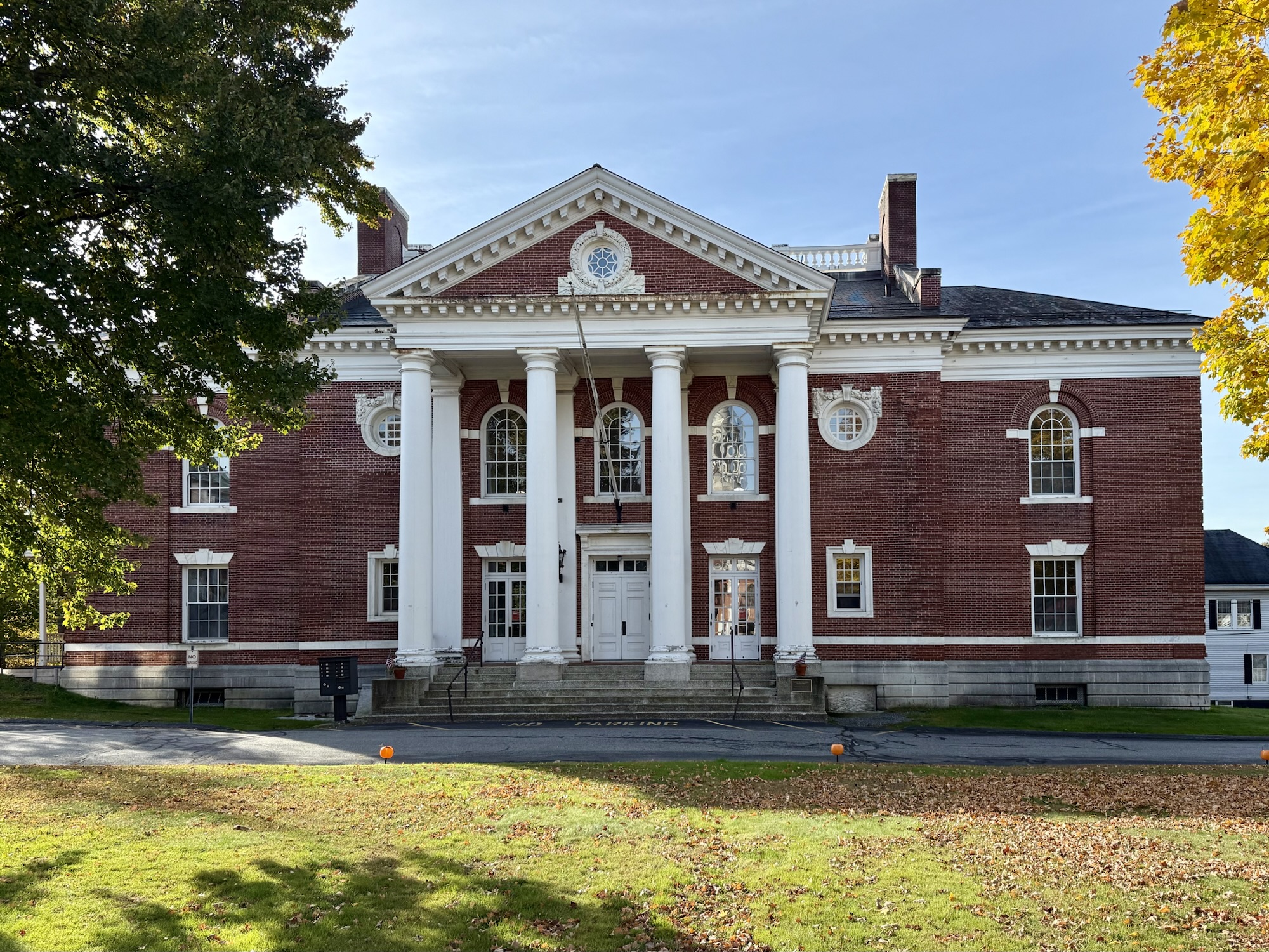 Lancaster Town Hall // 1908 – Buildings of New England