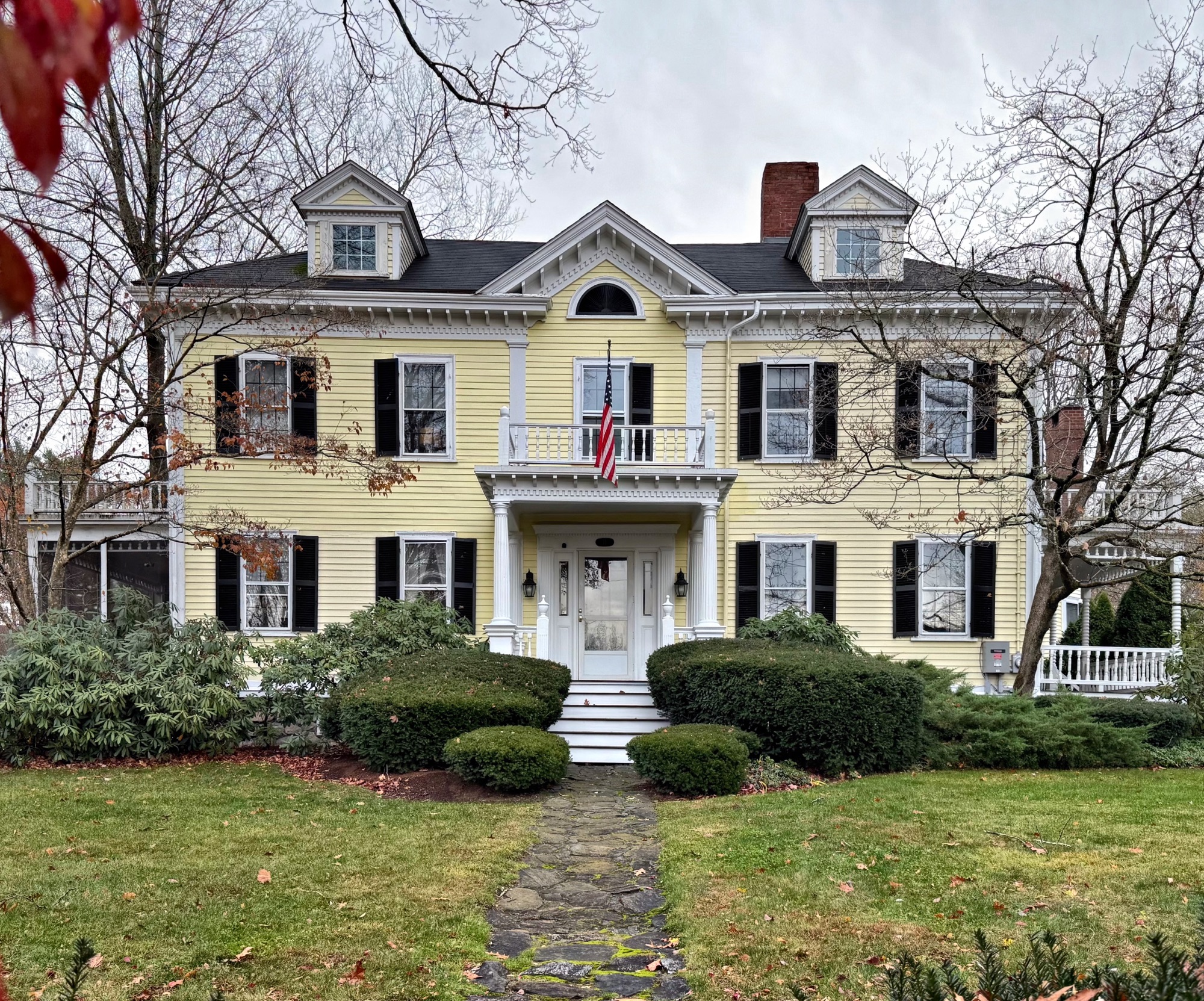 Warren Gould Roby House // 1888 – Buildings of New England