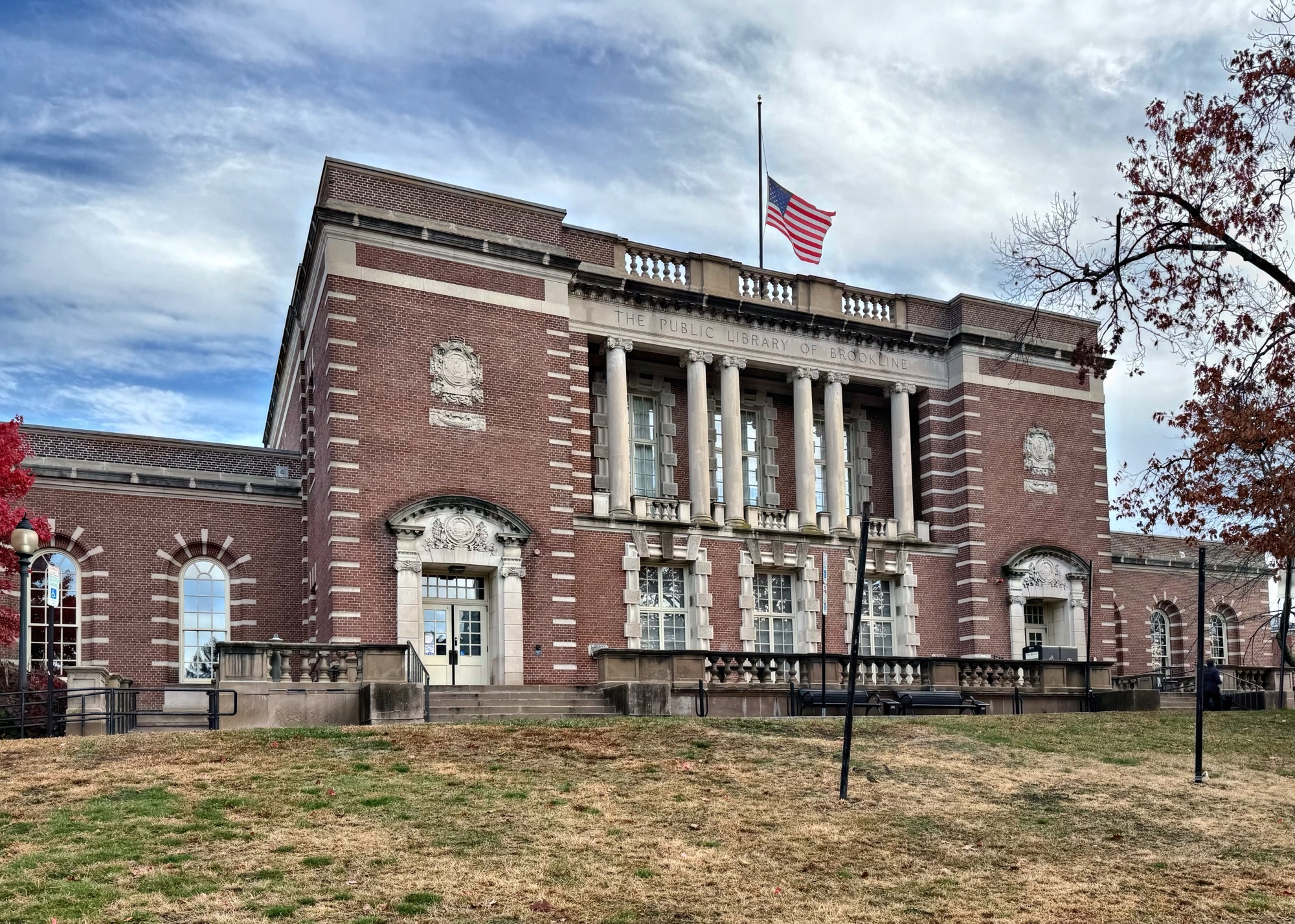 Brookline Public Library // 1910 – Buildings of New England