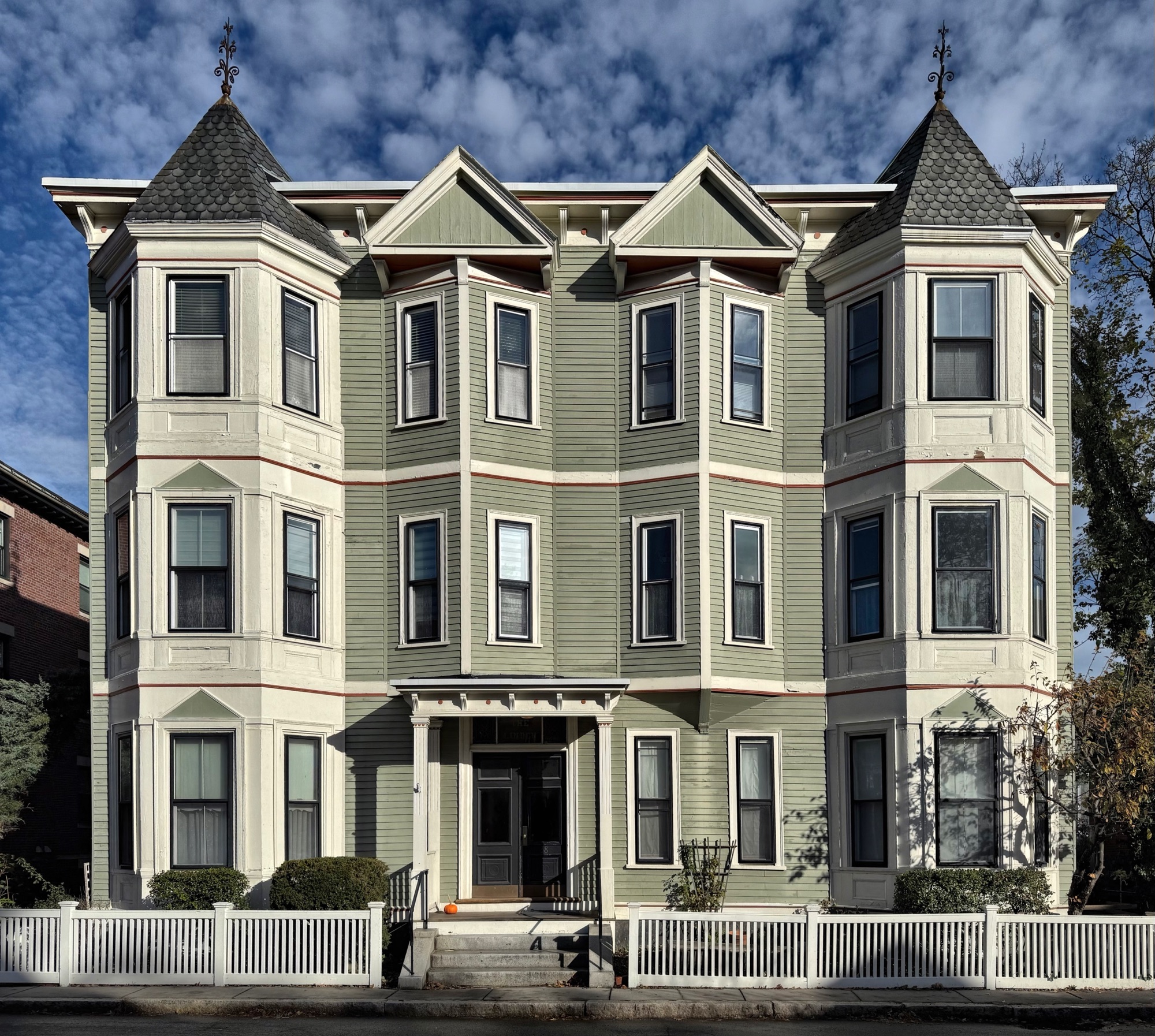 The Linden Apartments // 1885 – Buildings of New England