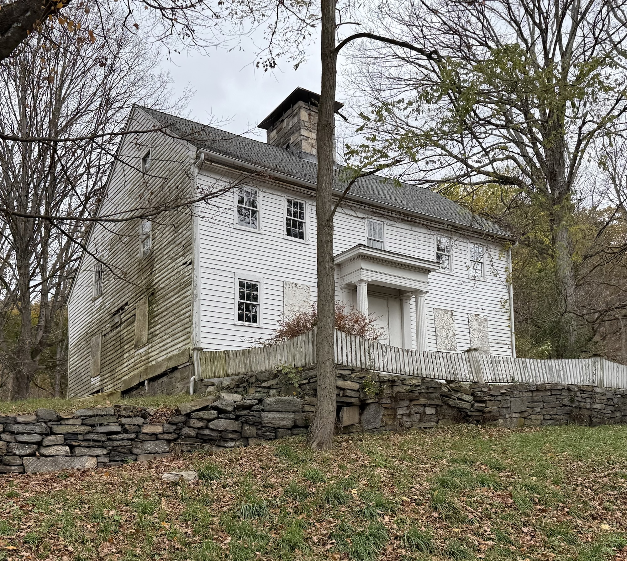 Salt Box House – Buildings of New England