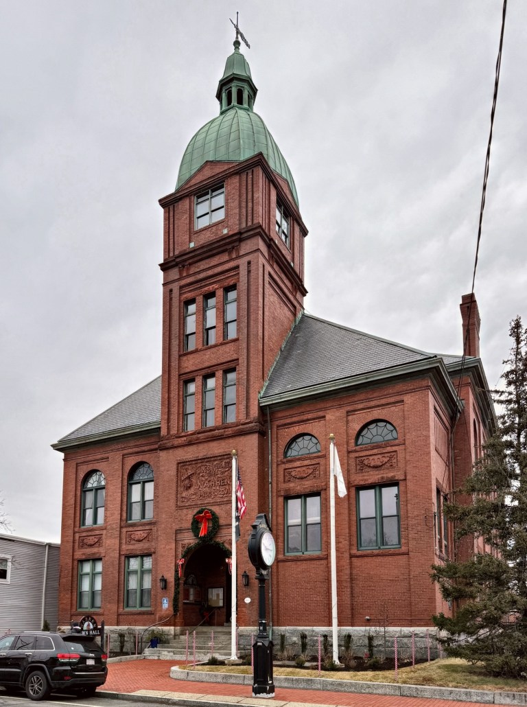 Warren Town Hall // 1890 – Buildings of New England
